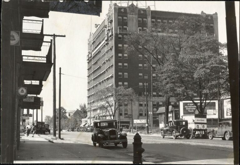Cleveland in the 1930s: Surviving the Storm of the Great Depression