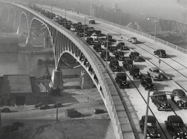 Cleveland in the 1930s: Surviving the Storm of the Great Depression