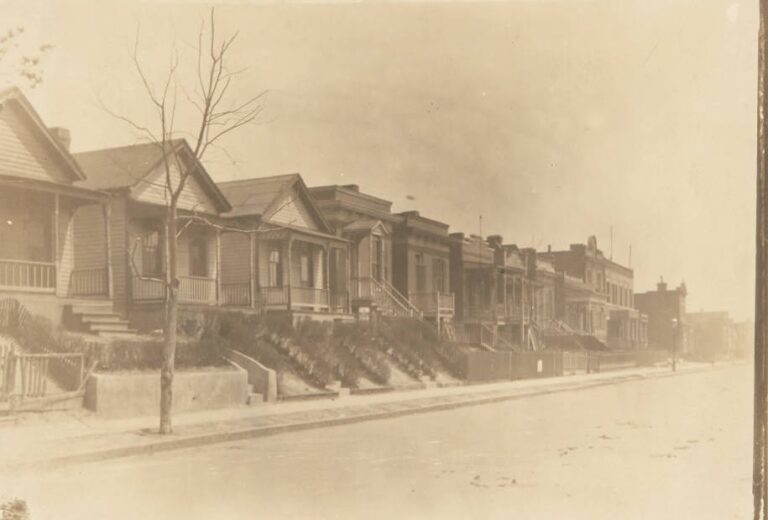 St. Louis in the 1920s: A Photographic Tour of Streets, Landmarks and ...