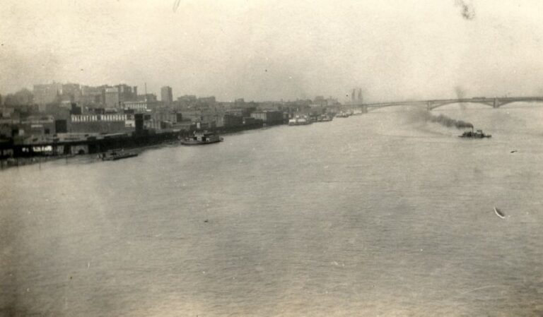St. Louis in the 1920s: A Photographic Tour of Streets, Landmarks and ...