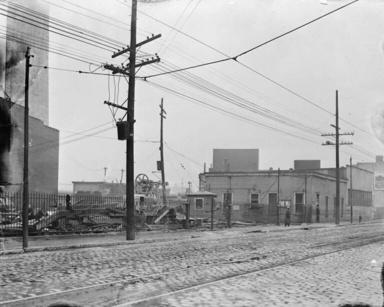 St. Louis in the 1920s: A Photographic Tour of Streets, Landmarks and ...