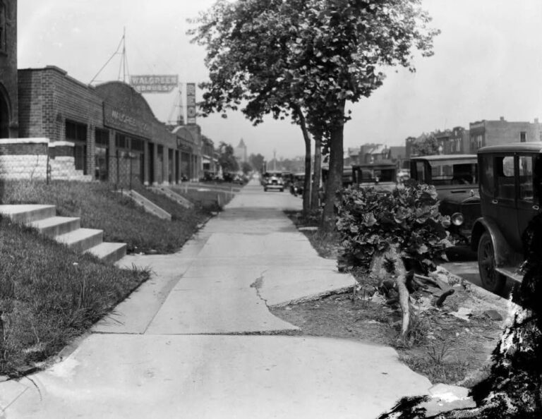 St. Louis in the 1920s: A Photographic Tour of Streets, Landmarks and ...