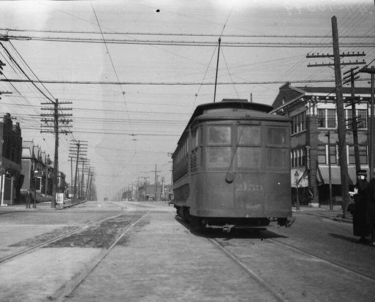 St. Louis in the 1920s: A Photographic Tour of Streets, Landmarks and ...