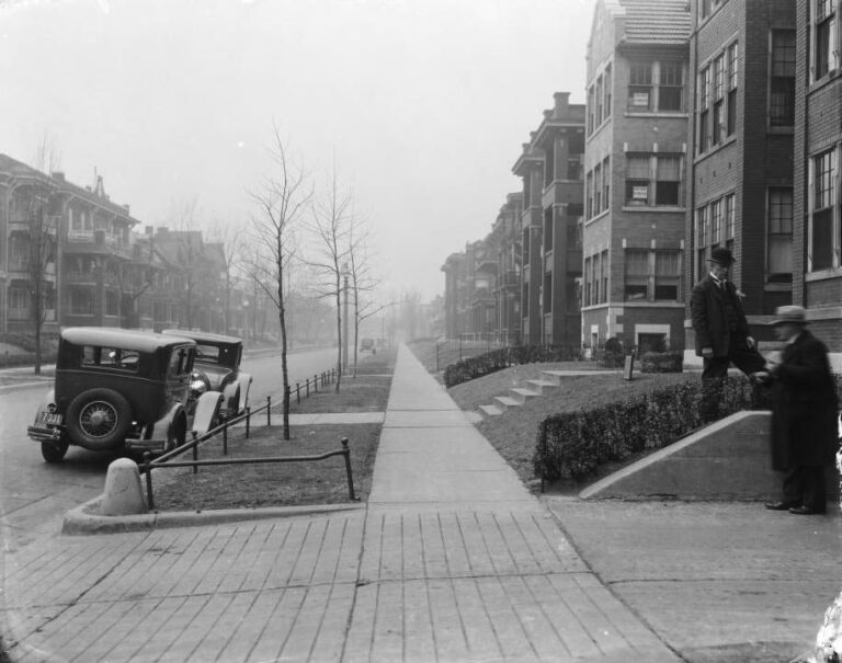 St. Louis in the 1920s: A Photographic Tour of Streets, Landmarks and ...