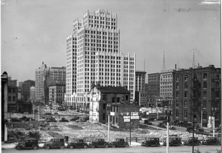 St. Louis in the 1930s: A Decade of Hardship and Change in Photos