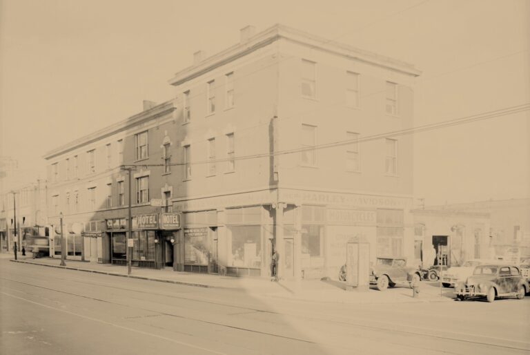 St. Louis in the 1940s: The City's Pivotal Role in World War II and Its ...