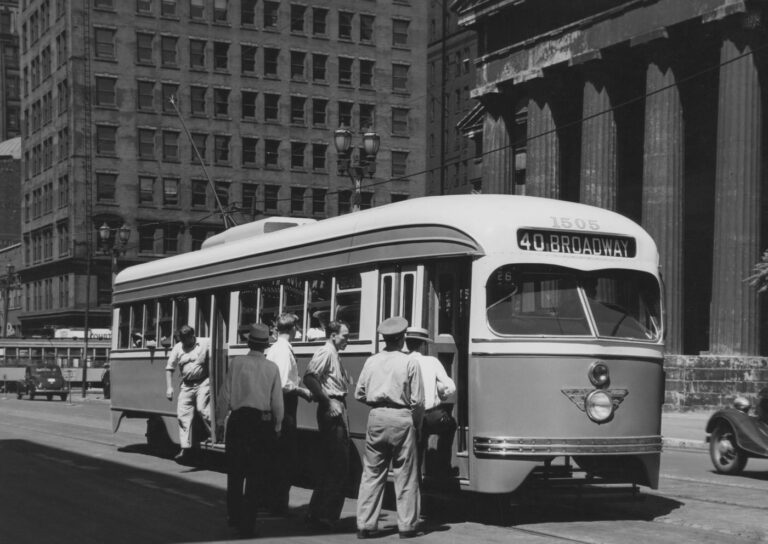 St. Louis in the 1940s: The City's Pivotal Role in World War II and Its ...