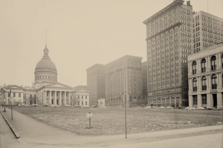 St. Louis in the 1940s: The City's Pivotal Role in World War II and Its ...