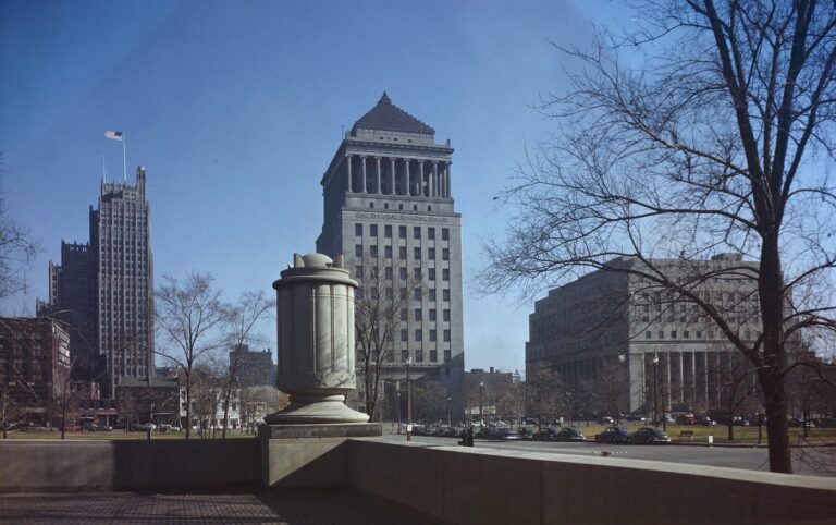St. Louis in the 1940s: The City's Pivotal Role in World War II and Its ...