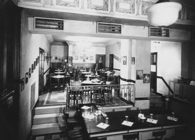 St. Louis in the 1940s: The City's Pivotal Role in World War II and Its ...
