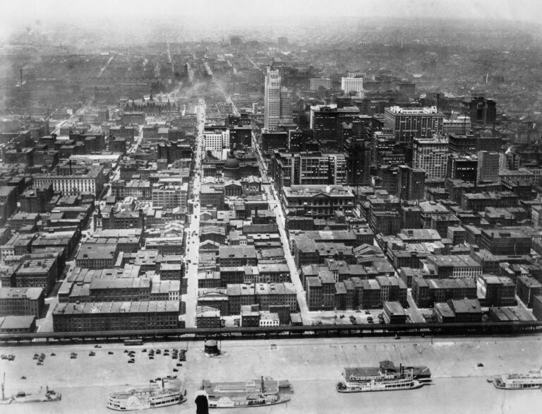 St. Louis in the 1940s: The City's Pivotal Role in World War II and Its ...